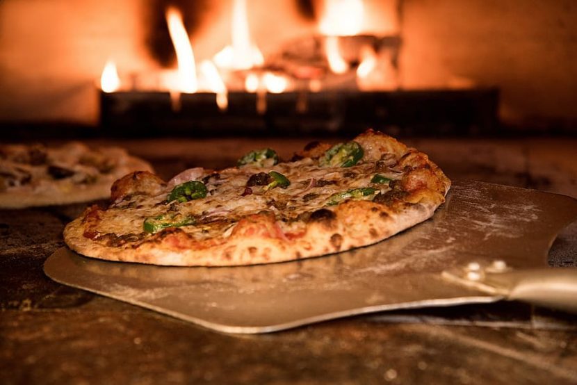 Backdoor Pizza: A Hidden Gem for Pizza Lovers